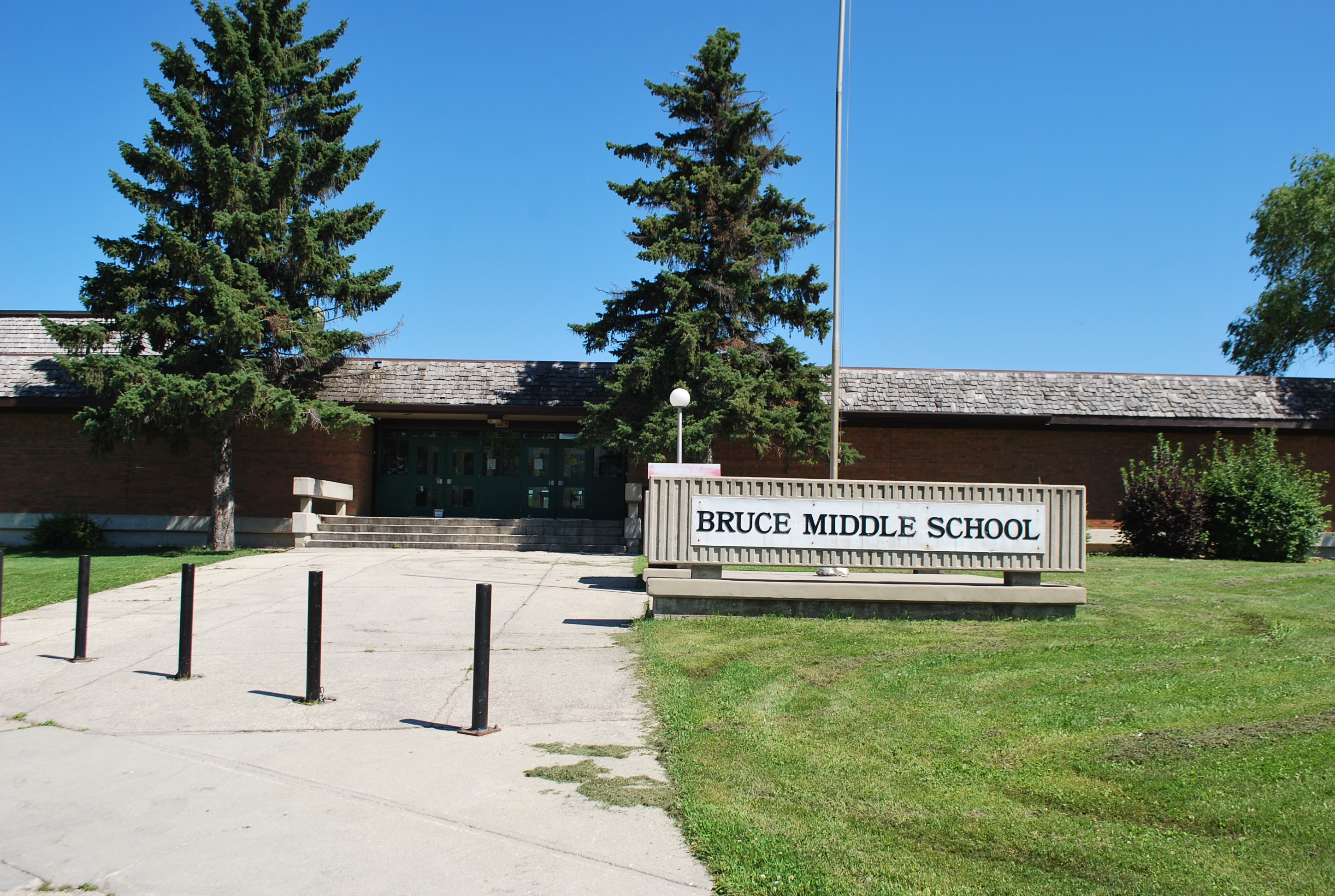 Bruce Middle School - Bruce Middle School